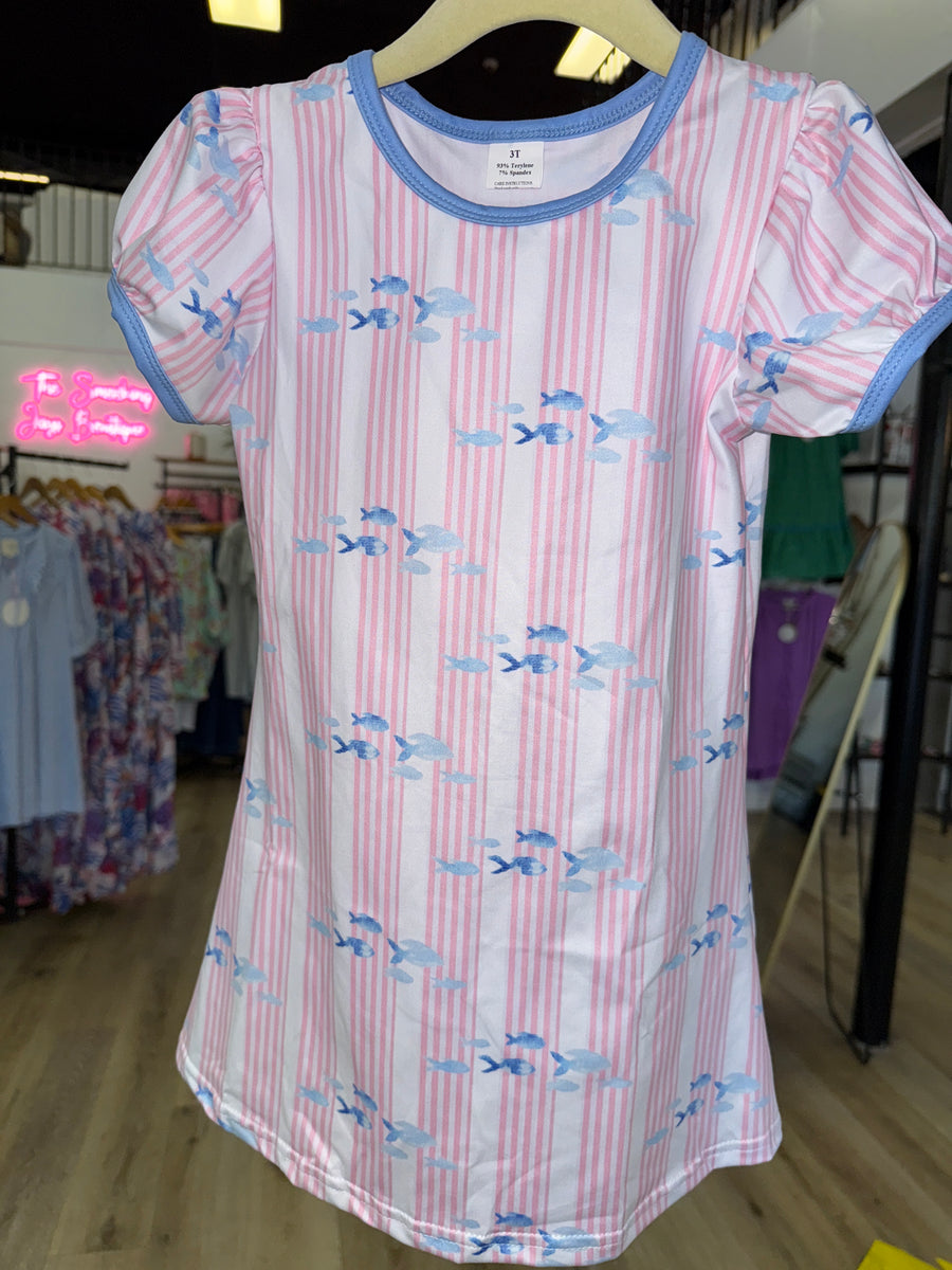 Preppy Fish – The Smocking Jay’s LLC